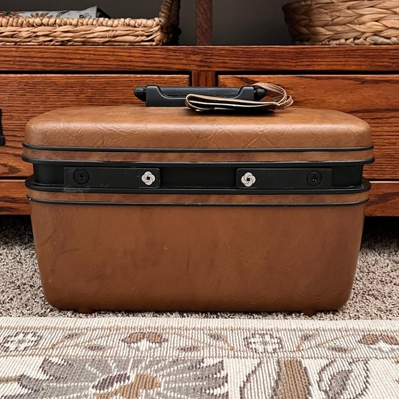 Samsonite | Bags | Vintage Samsonite Suitcase Cosmetic Train Case Brown ...